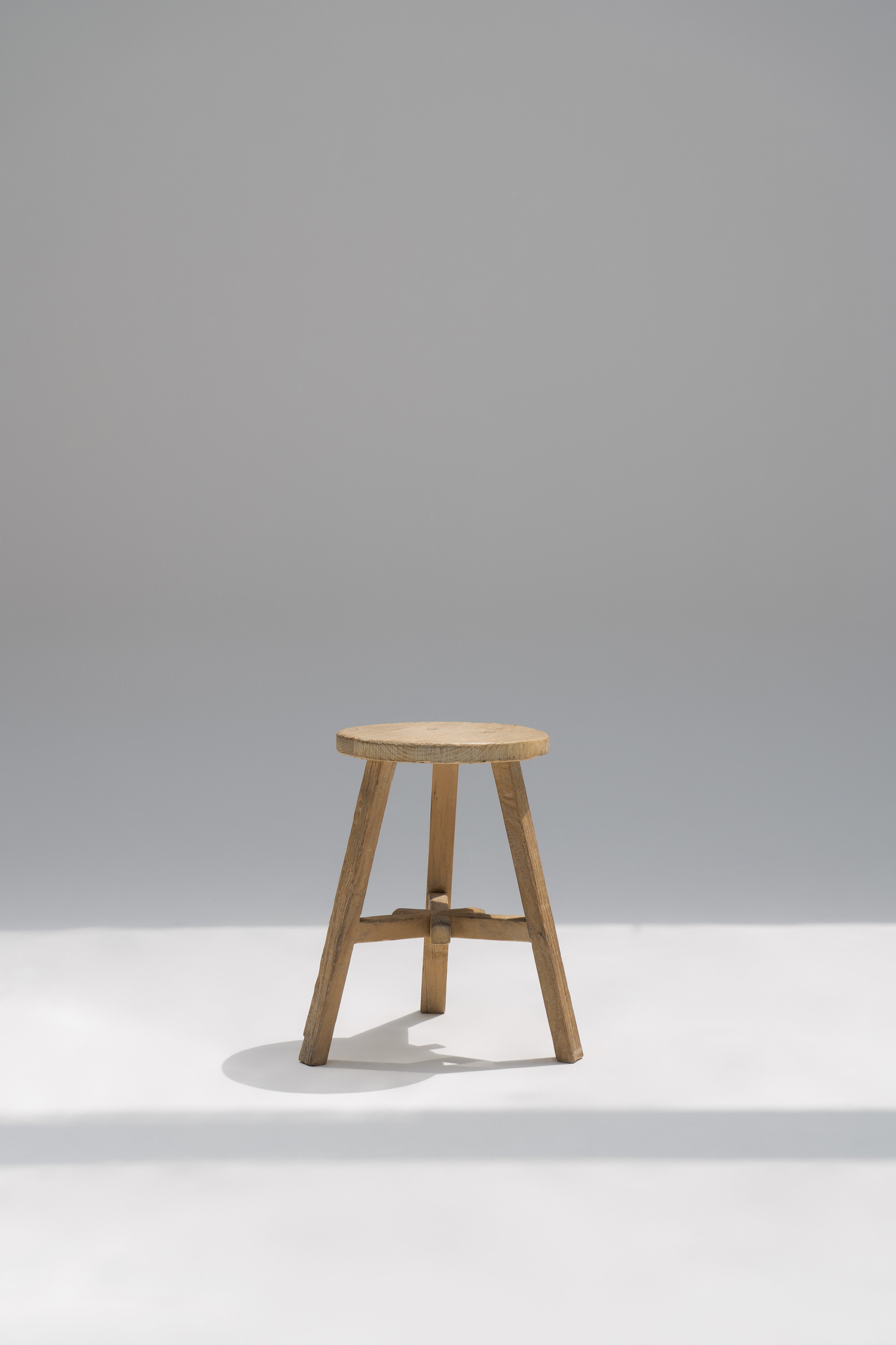 Philippine | Round stool – Maison Aimee